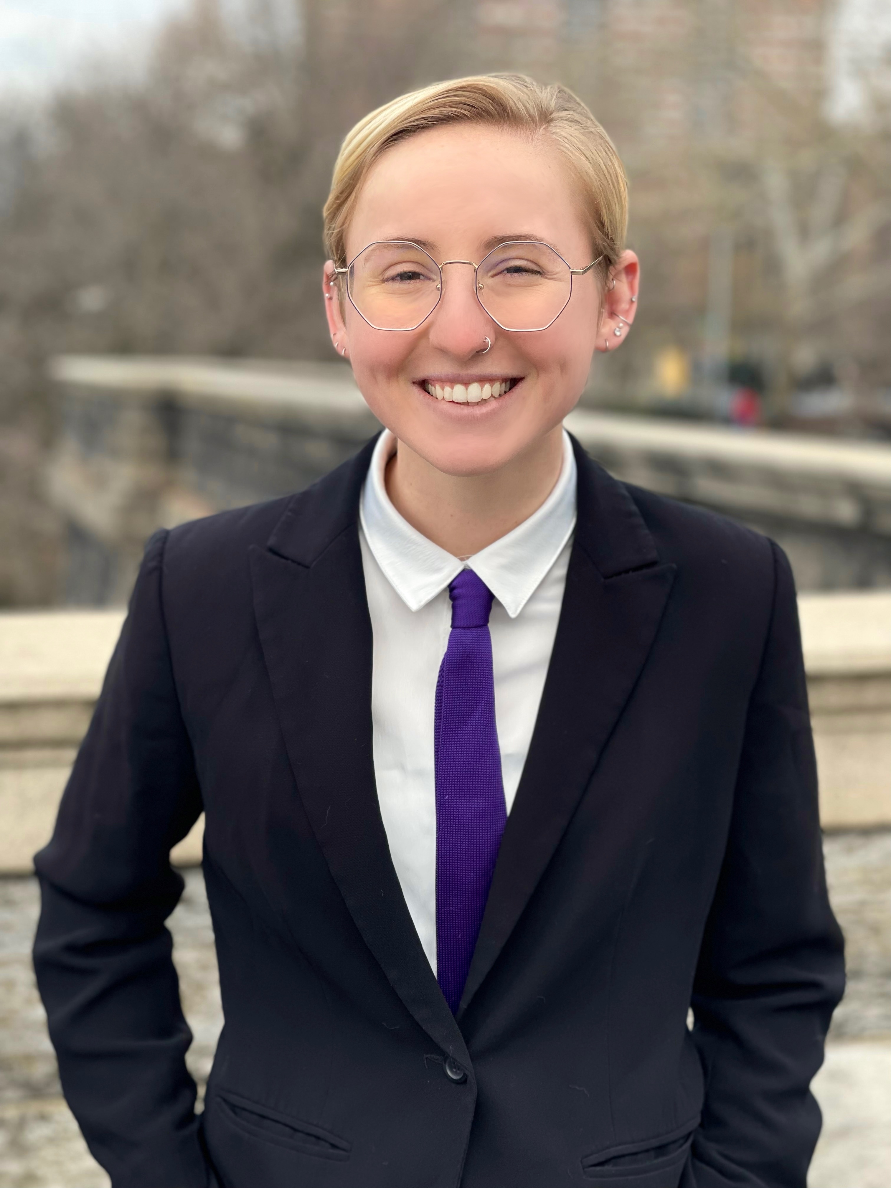 CV - Dget Downey, MSW